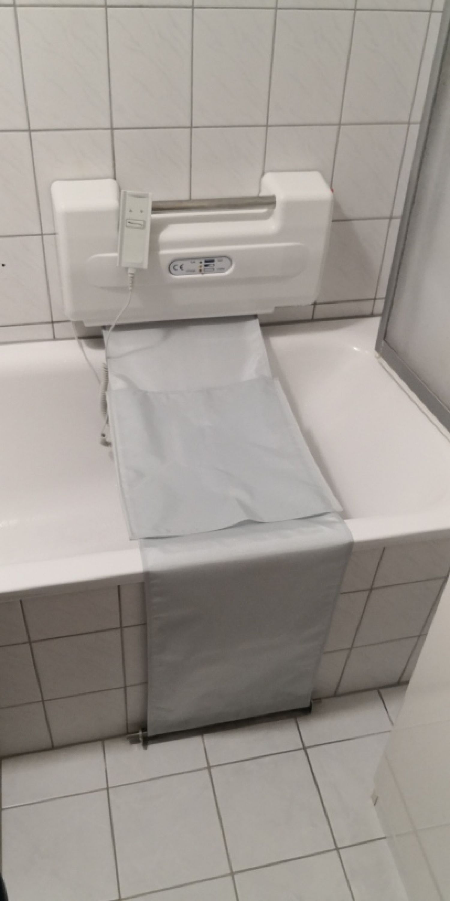 Bade-Band Wannenlift - B.MOBIL Berndt Mobilitätsprodukte GmbH